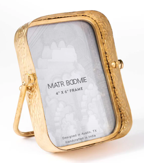 Embossed Iron 4x6 Rounded Frame - Just Creations